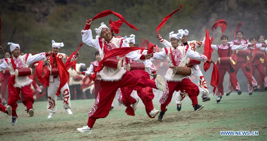 Folk arts boost cultural tourism in Yan'an, NW China (14) - People's ...